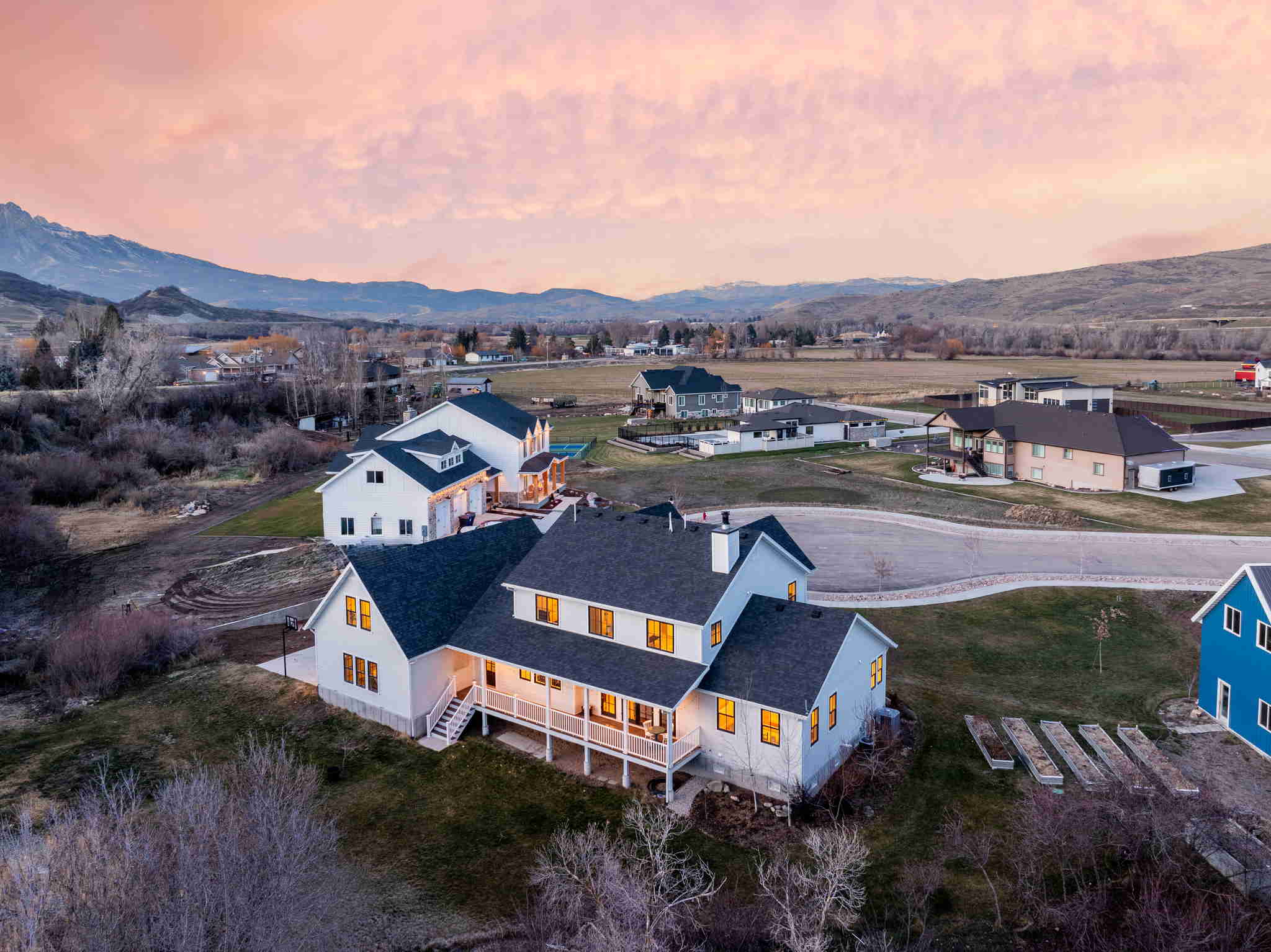 3793 FRANCIS DR Peterson UT (#2130416) - Mountain Luxury