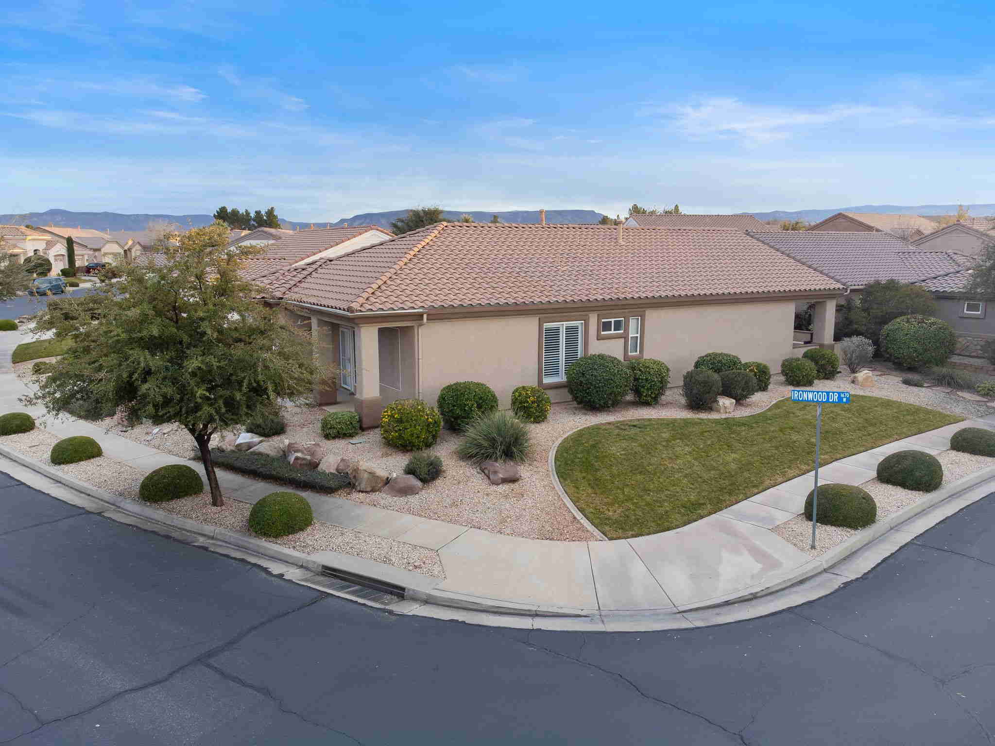 269 N 400 ST St. George UT (#2148353) - Mountain Luxury